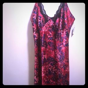 Ambrielle | Intimates & Sleepwear | Floral Negligee Slip Shimmery Soft ...